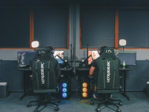 Gaming-Haus in Bayern (mit 10 Pro-PCs) | House of Gaming